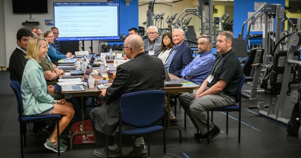 'A sight to behold': Floor committees meet in St. Louis