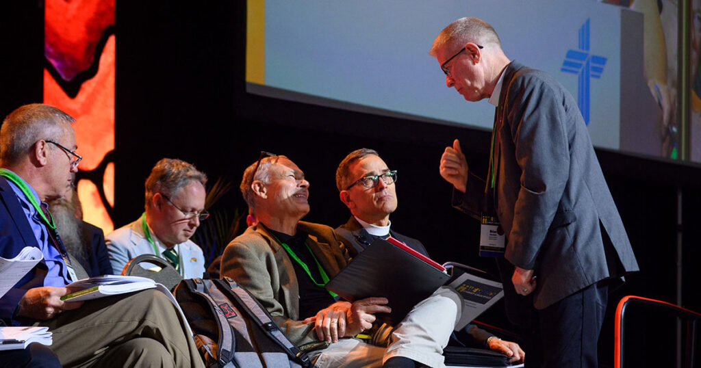 Convention affirms in-person Communion